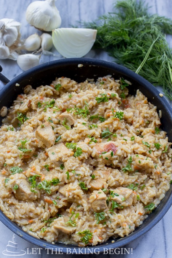 Cheesy Chicken & Rice One Pan Dinner {Ready in 30 Minutes or Less ...