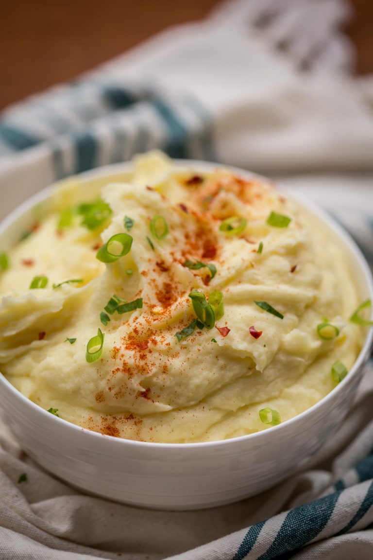 Fluffy Whipped Mashed Potatoes - Let the Baking Begin!