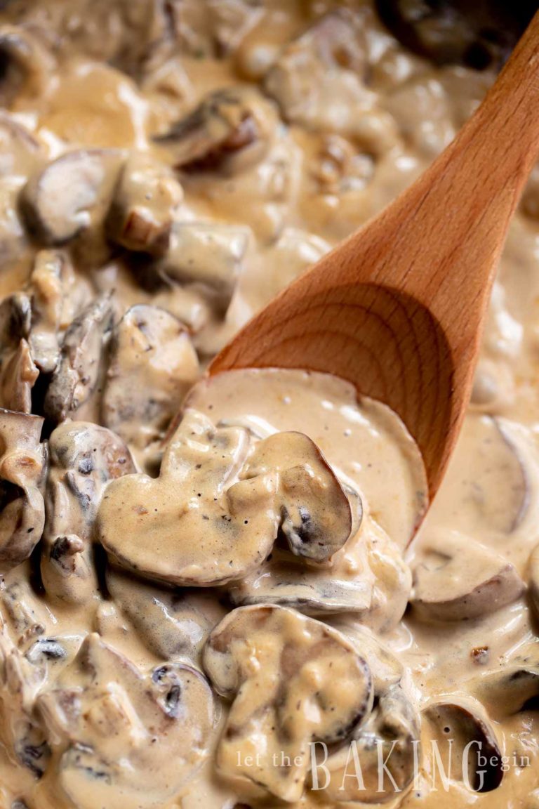 Mushroom Potatoes with Creamy Parmesan and Garlic Sauce - Let the ...